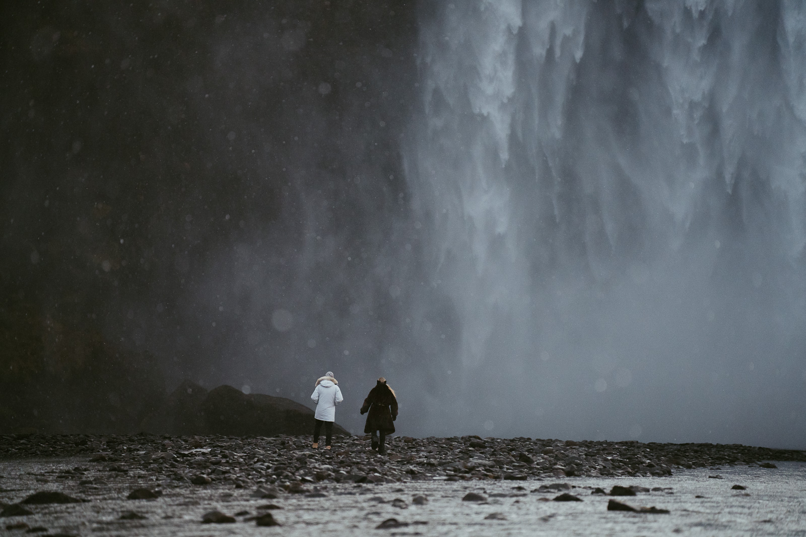 Surprise Proposal at Skogafoss | Romantic Iceland Engagement ...